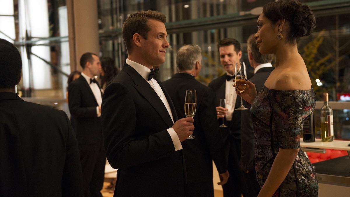 War - Suits (Series 2, Episode 16) - Apple TV (UK)