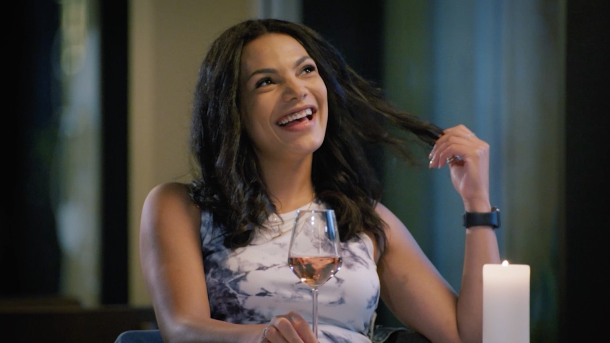 Episode 2 – Love Triangle UK (Season 1, Episode 2) - Apple TV (AU)