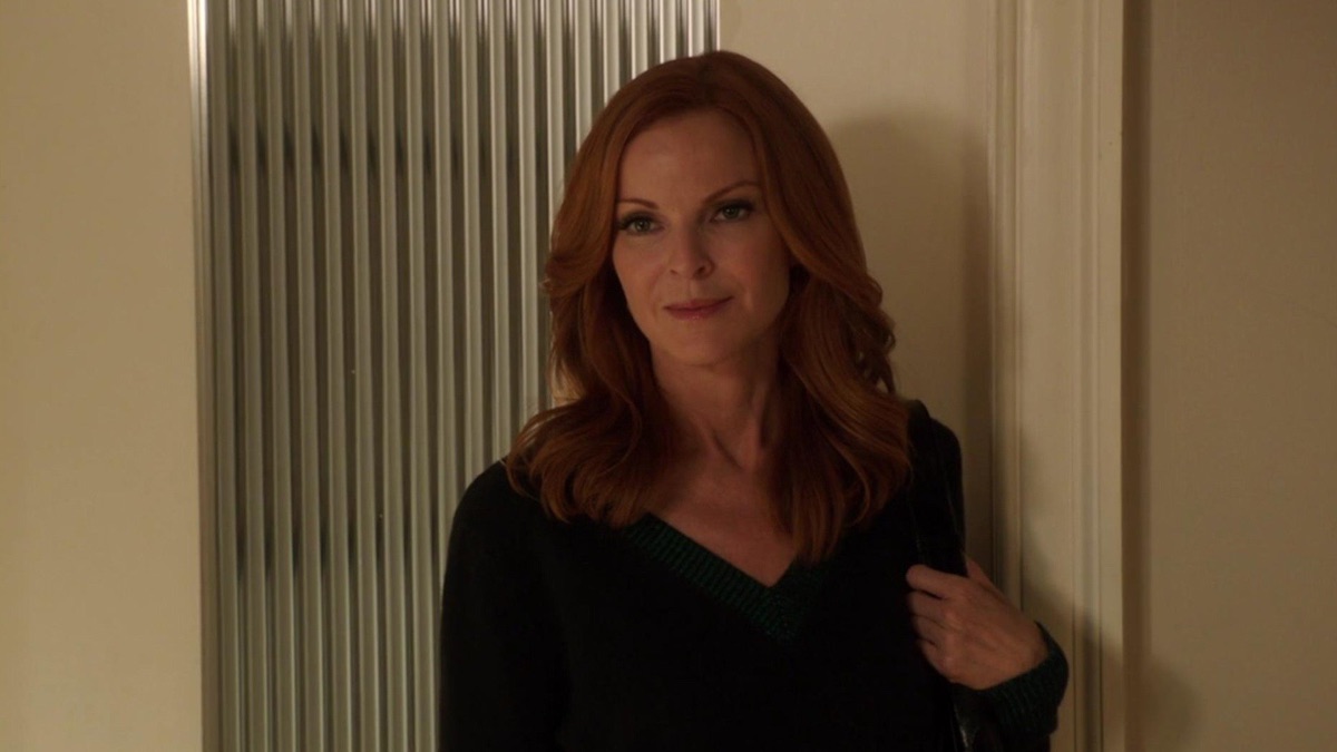 ‎Suspicion Song - Desperate Housewives (Series 8, Episode 8) - Apple TV ...