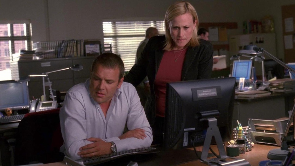 Sendo Joel Carmichael - Medium (Temporada 4, Episódio 15) | Apple TV (BR)