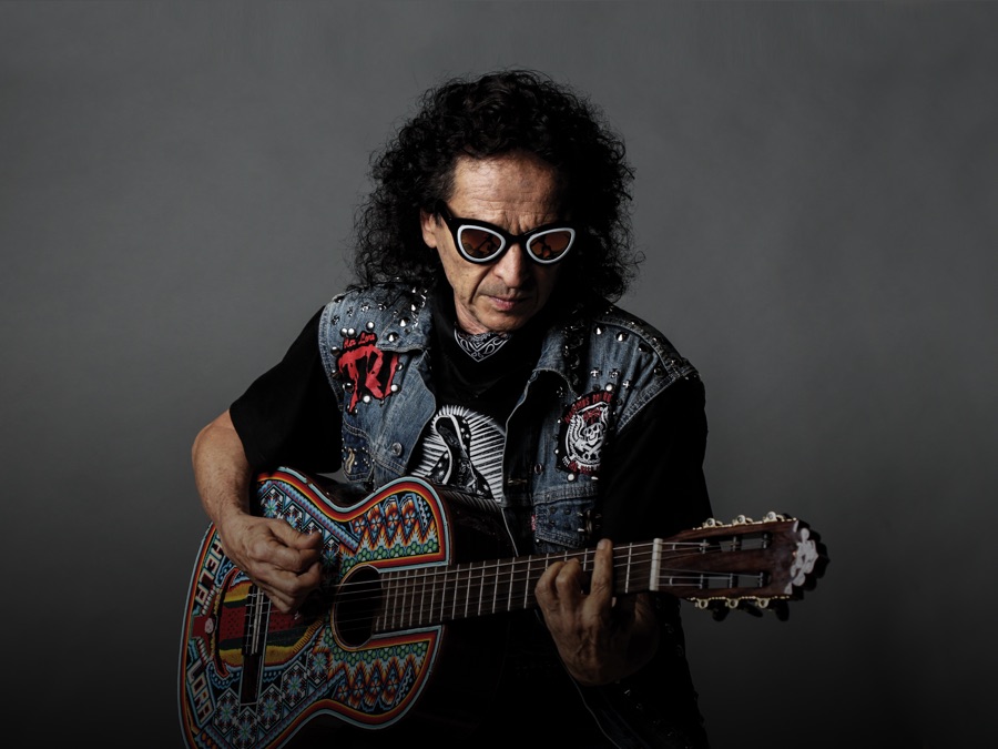 Bios. Vidas que marcaron la tuya: Alex Lora - Apple TV (CO)