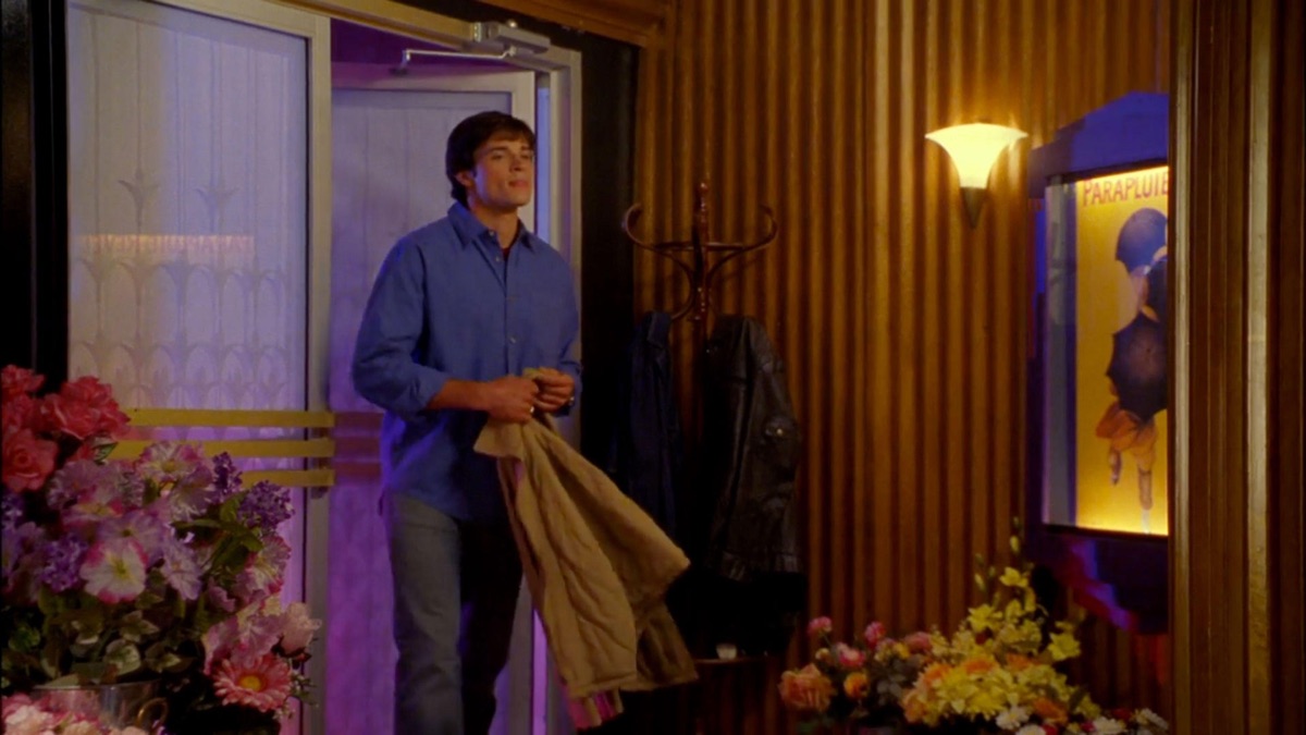 Red - Smallville (Temporada 2, Episodio 4) - Apple TV (ES)