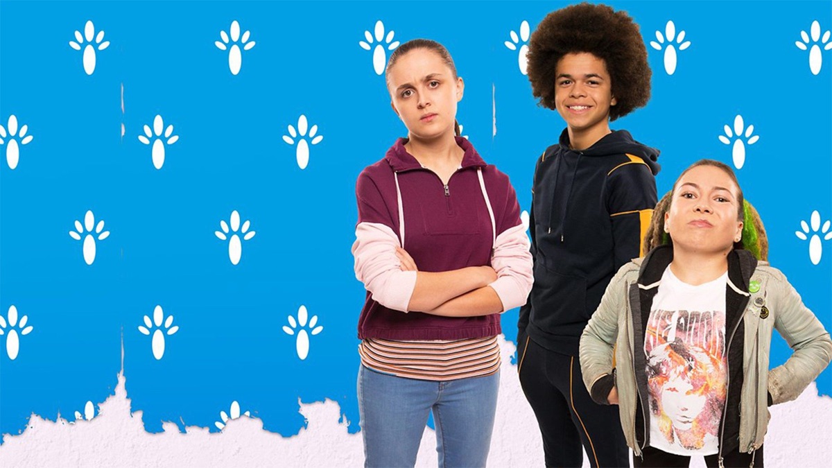 What's Mine Is Mine - The Dumping Ground (Series 8, Episode 13) - Apple TV (UK)