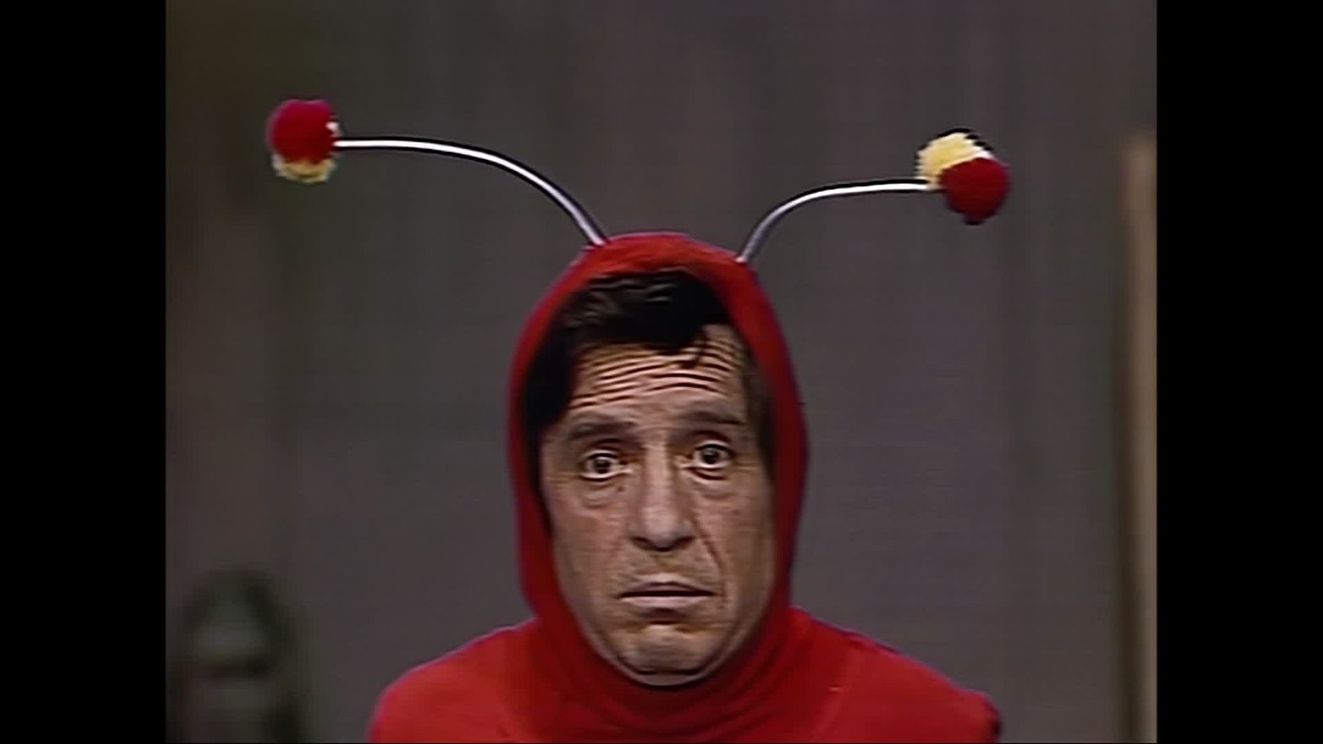 Los animales viajan en platillo volador - El Chapulín Colorado ...