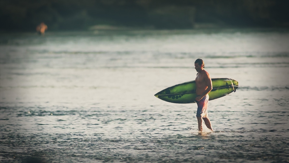 The surfing lifestyle - Apple TV