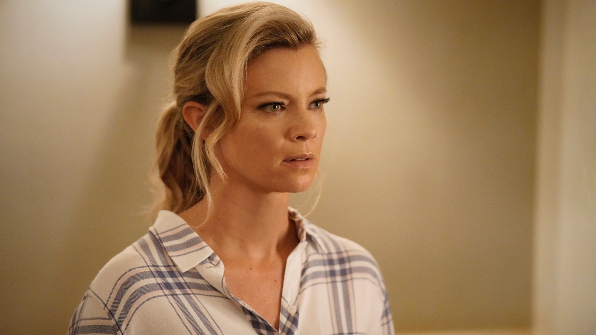 ‏ستارز آند س.ت.ر.ا.ي.ب الجزء الأول - ستارغيرل (الموسم 1، الحلقة 12 ...