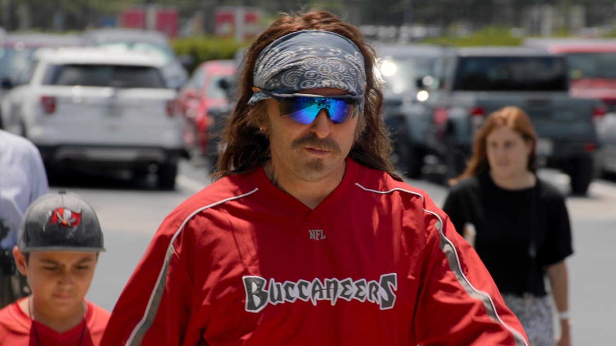 Baker Mayfield as Gus Swayze – Eli Manning Presents: The Undercovers ...