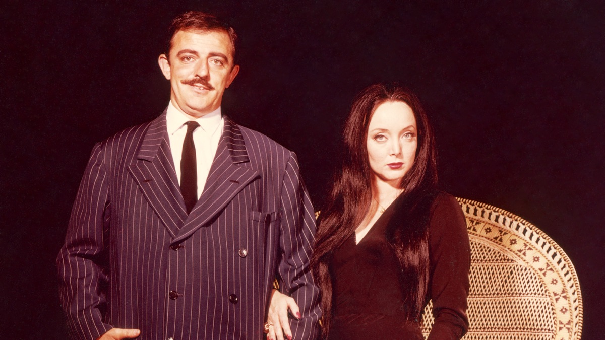 O Romance Furado do Tio Chico - A Família Addams (Temporada 1, Episódio ...