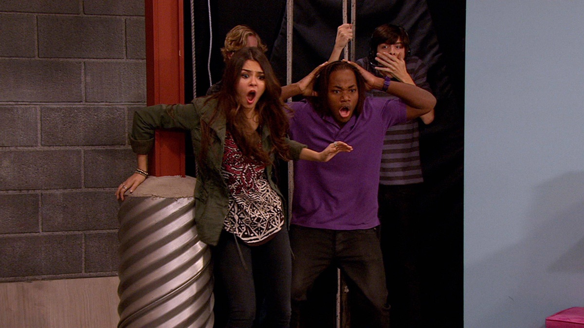 ‎Quién se lo Hizo a Trina? - Victorious (temporada 2, episodio 9 ...