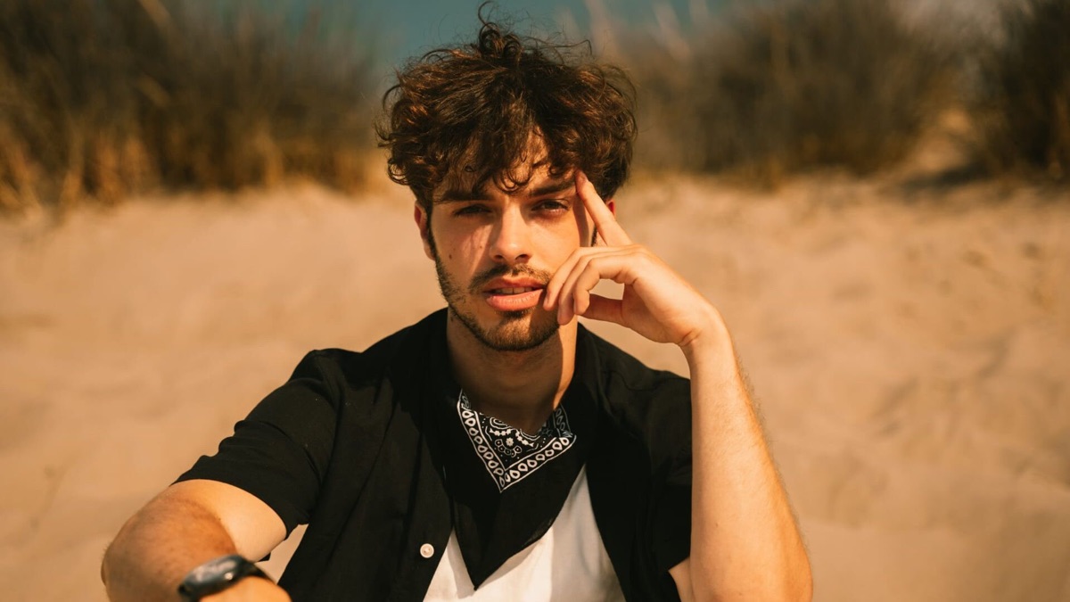 ‎Emission du 27 déc. 2025 - Week-end à la mer - Donovan magicien ...