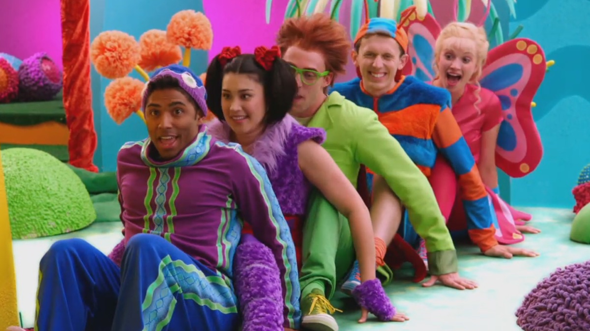 Slippy Slidey Rainbow - The Moblees (Season 1, Episode 4) - Apple TV