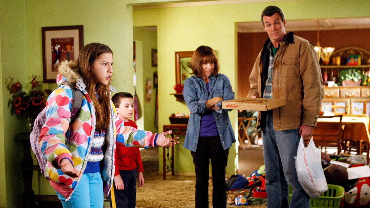 Taking Back the House - The Middle (Season 2, Episode 11) - Apple TV