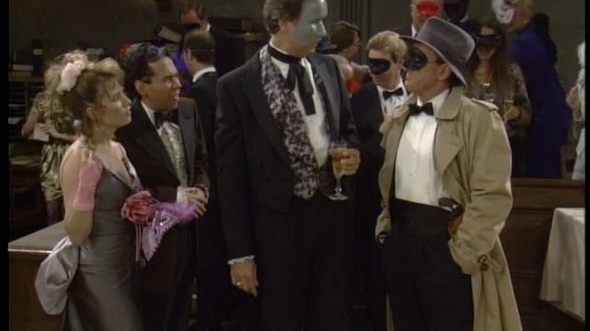 A Guy Named Phantom, Part 1 - Night Court (Season 9, Episode 1) - Apple TV