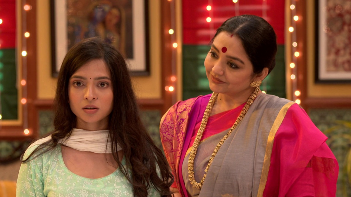 Tikli Spreads Rumour - Love Biye Aajkal (Season 1, Episode 179) - Apple TV