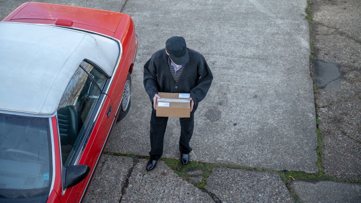 Deadly Delivery - The Killer Beside Me (Series 2, Episode 2) - Apple TV ...