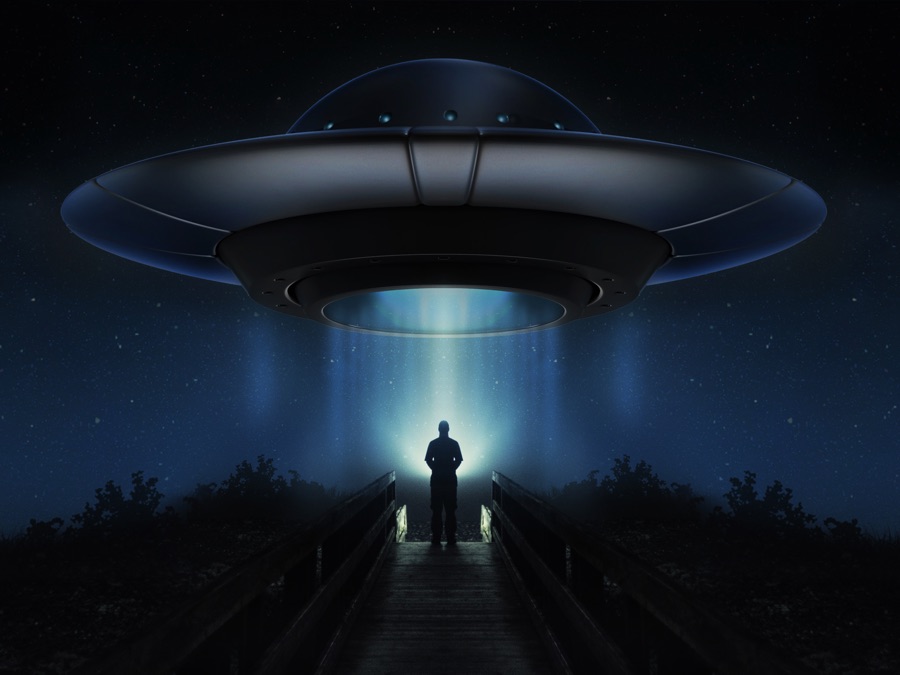 The World's Strangest UFO Stories - Apple TV (ES)