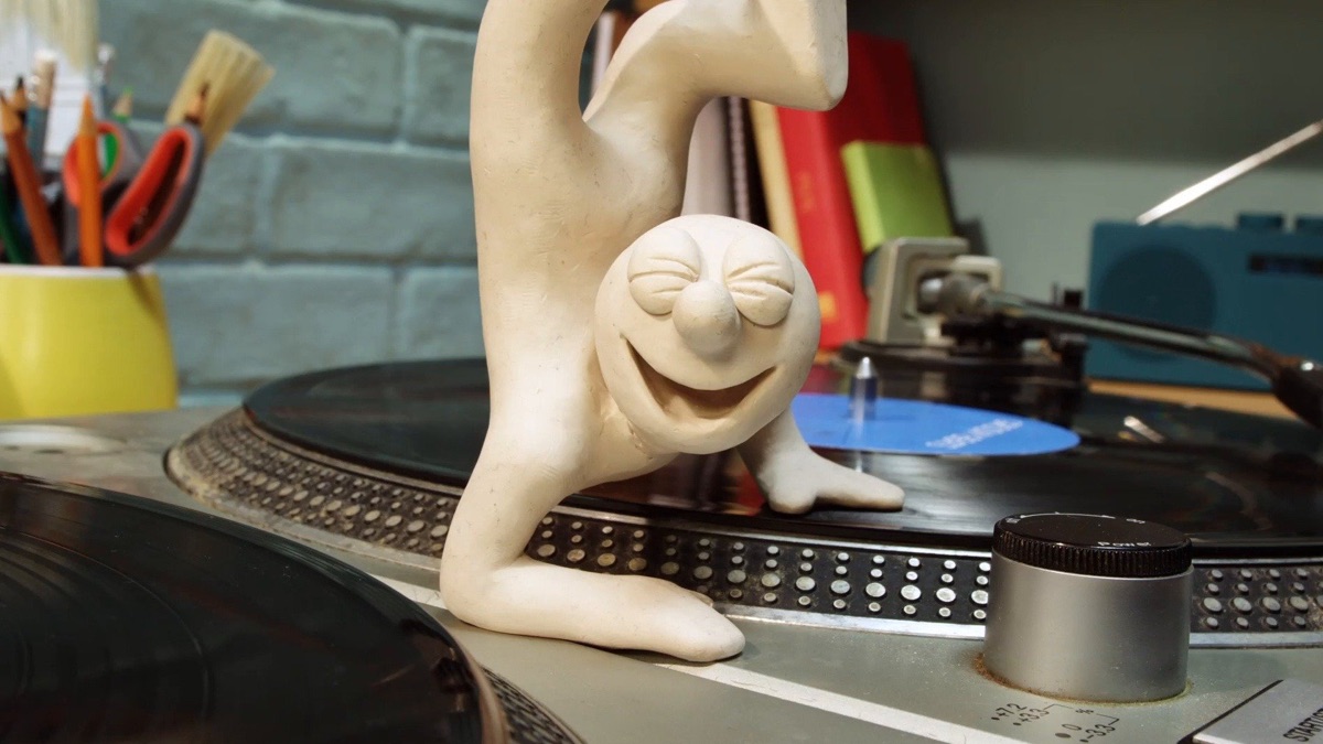 Twin Decks - Morph (Series 1, Episode 1) - Apple TV (UK)