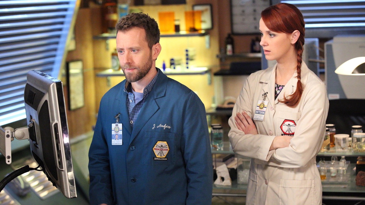 The Eye in the Sky - Bones (Season 10, Episode 15) - Apple TV