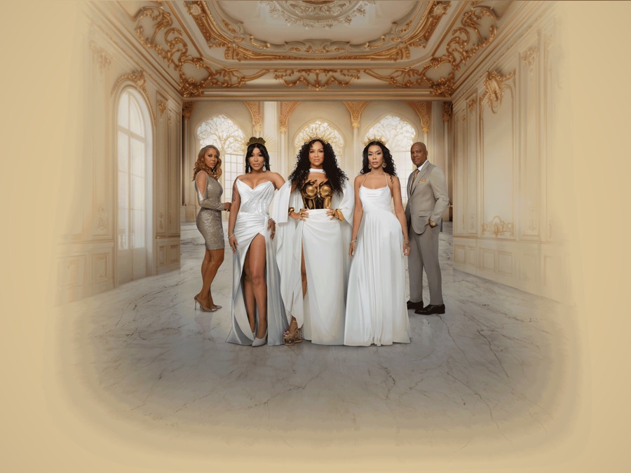 Queens Court - Apple TV