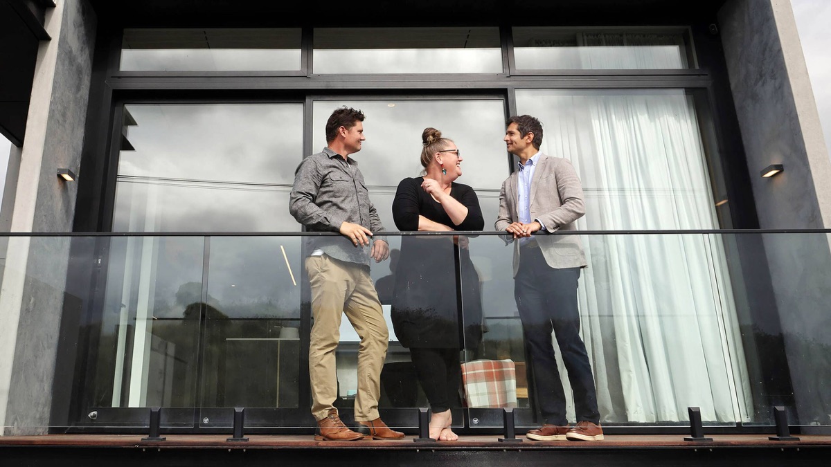 New Brighton – Grand Designs New Zealand (Season 8, Episode 4) - Apple ...