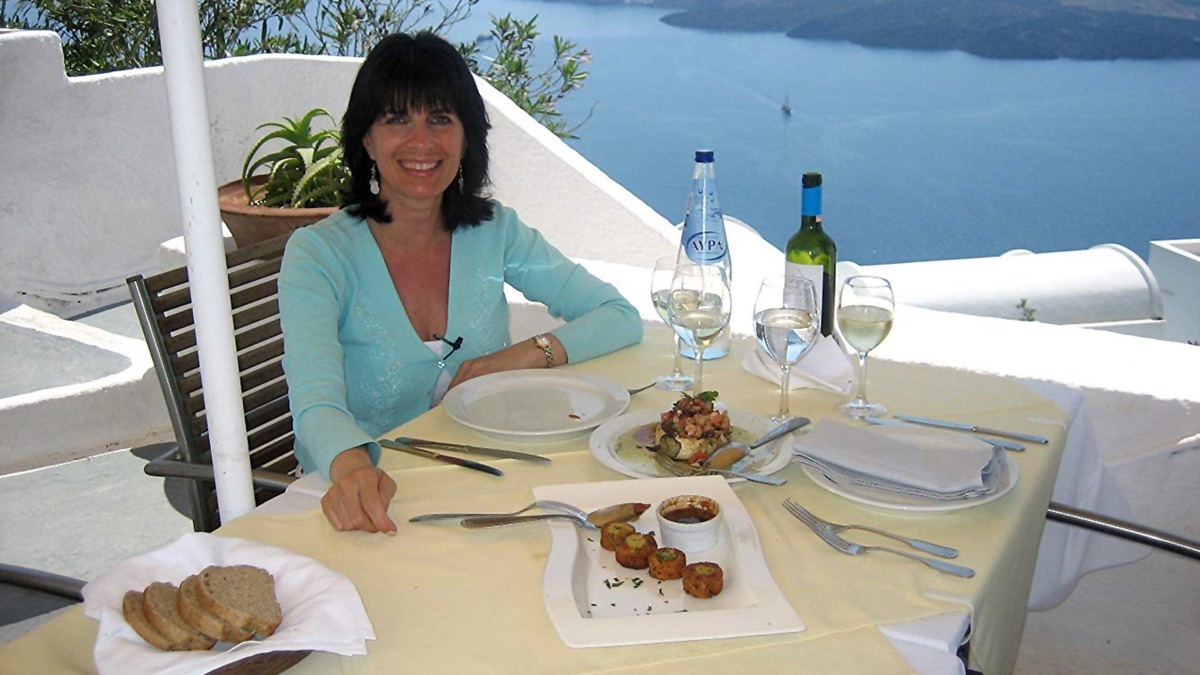 A Greek Islands Destination Cooking Class - Apple TV (AU)
