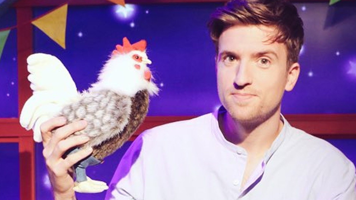 Greg James: Rooster Wore Skinny Jeans - Cbeebies Bedtime Stories ...