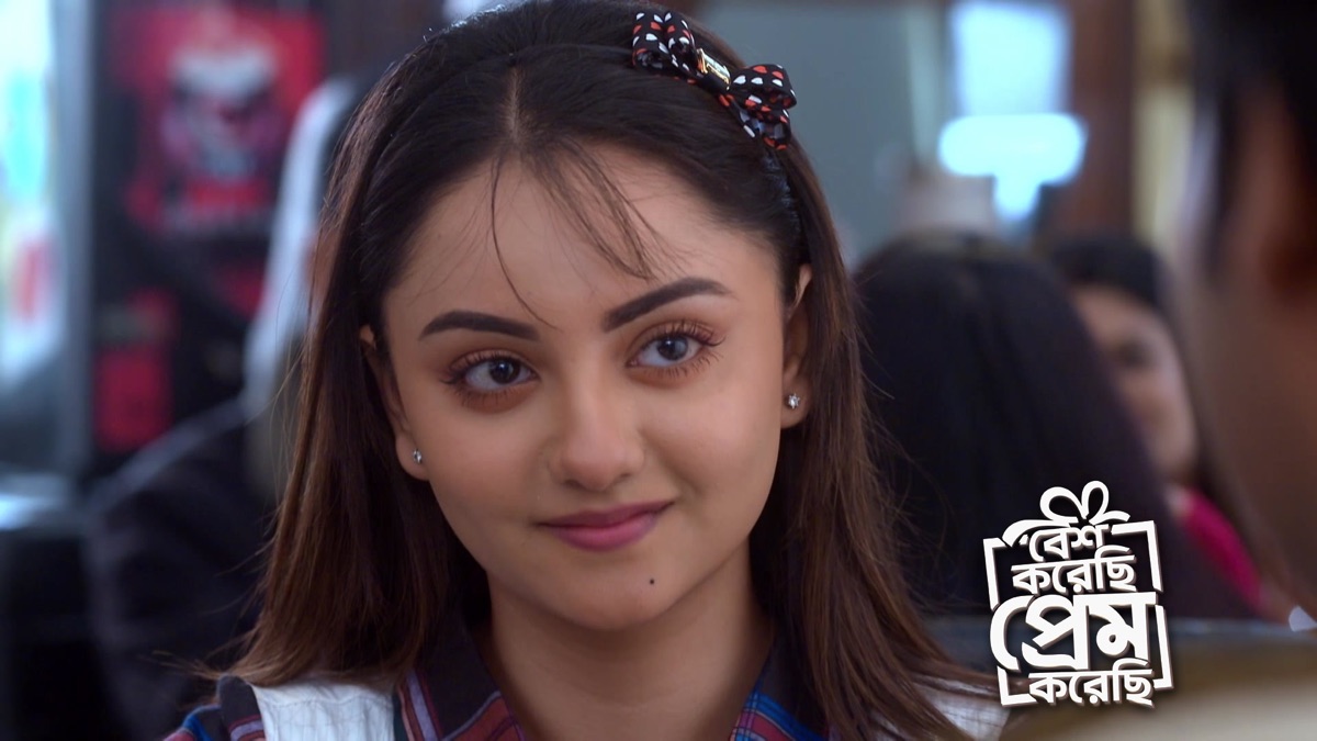 ‎Attack on Jui at the Cafe - Besh Korechi Prem Korechi (Series 1 ...