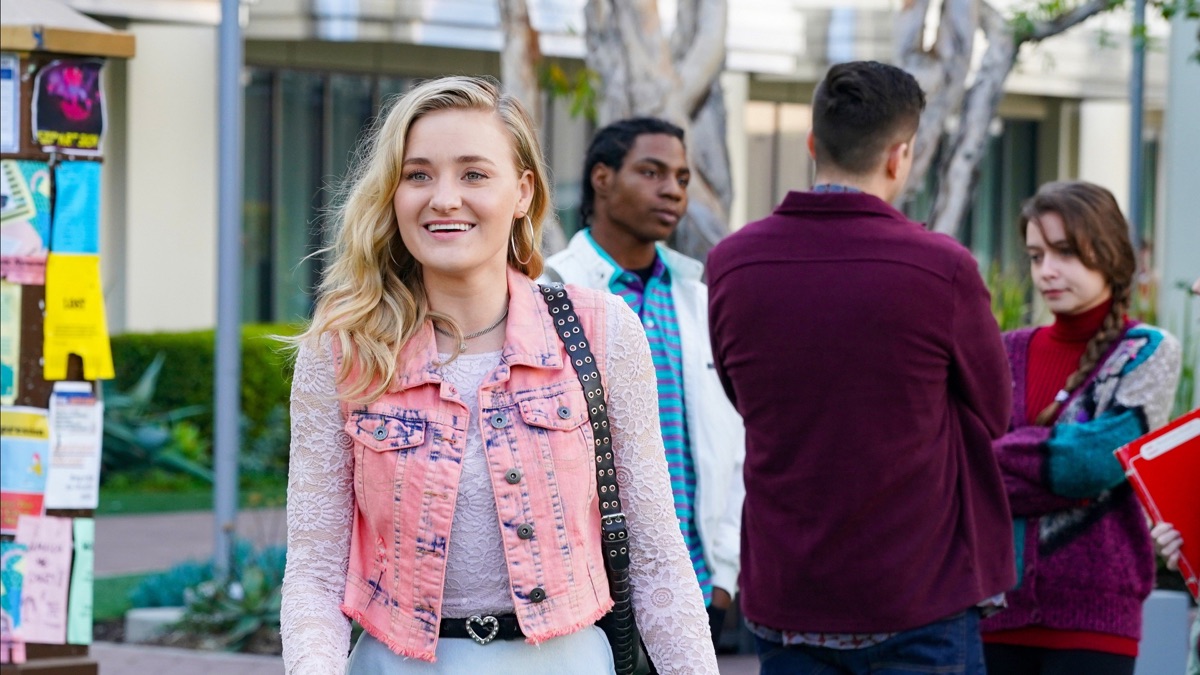The Fake-Up - The Goldbergs (Series 7, Episode 22) - Apple TV (PL)