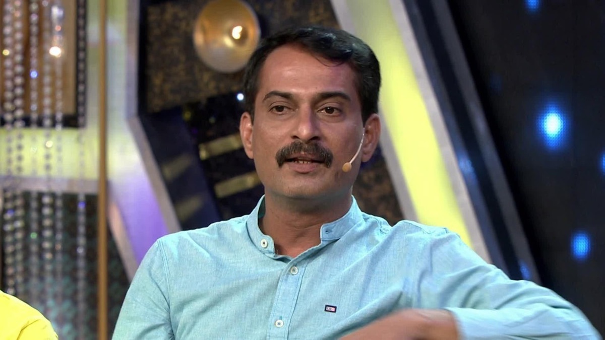 ‎The guest is Arvind Jagtap, famous for his impeccable letter-writing skills - Kanala Khada ...