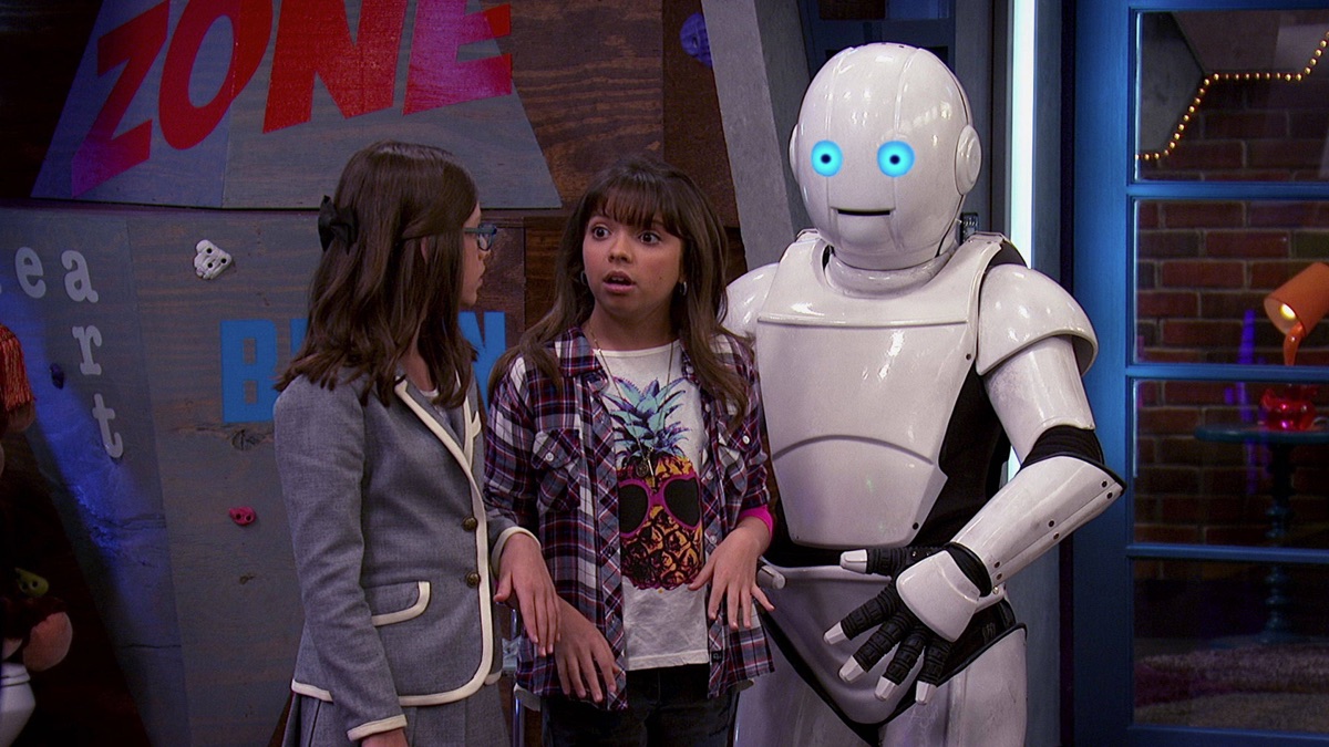 MeGo The Freakish Robot - Game Shakers (Series 1, Episode 5) - Apple TV ...