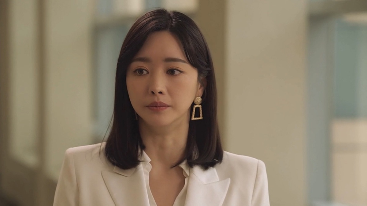 Phoenix 2020 - Phoenix (Season 1, Episode 74) - Apple TV