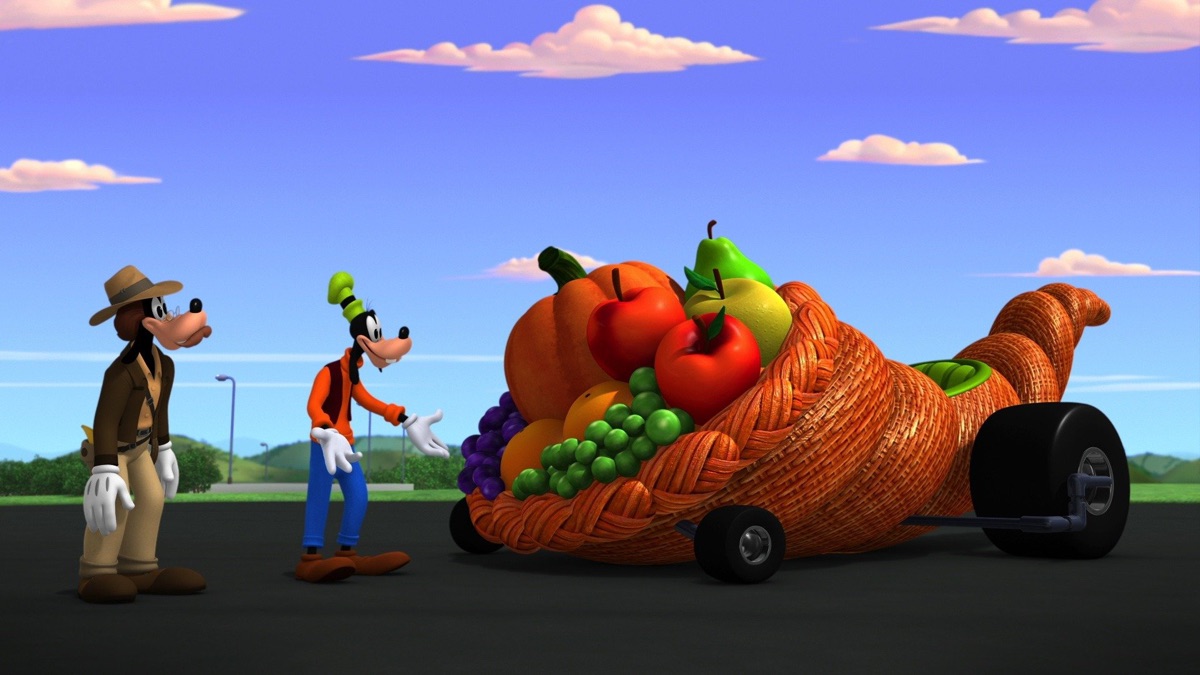 Mickey's Thanksgiving Family Fun Race!; Happy Thanksgiving Helpers ...