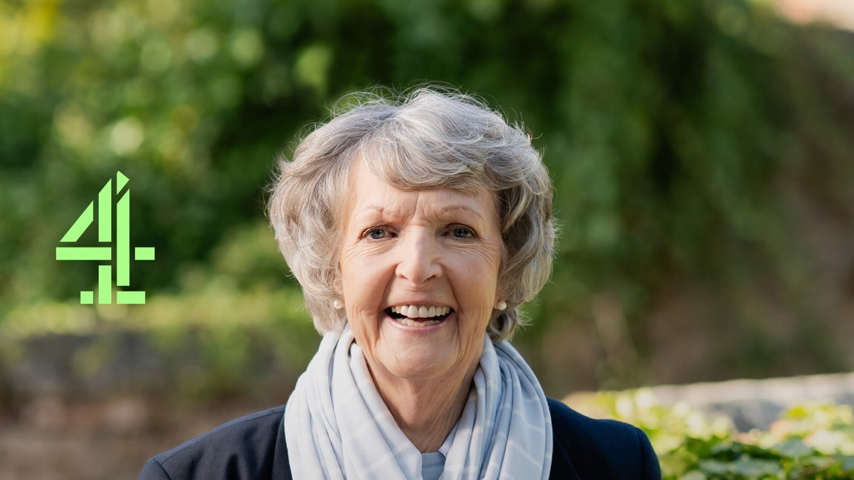 ‎Saving Country Houses with Penelope Keith - Apple TV