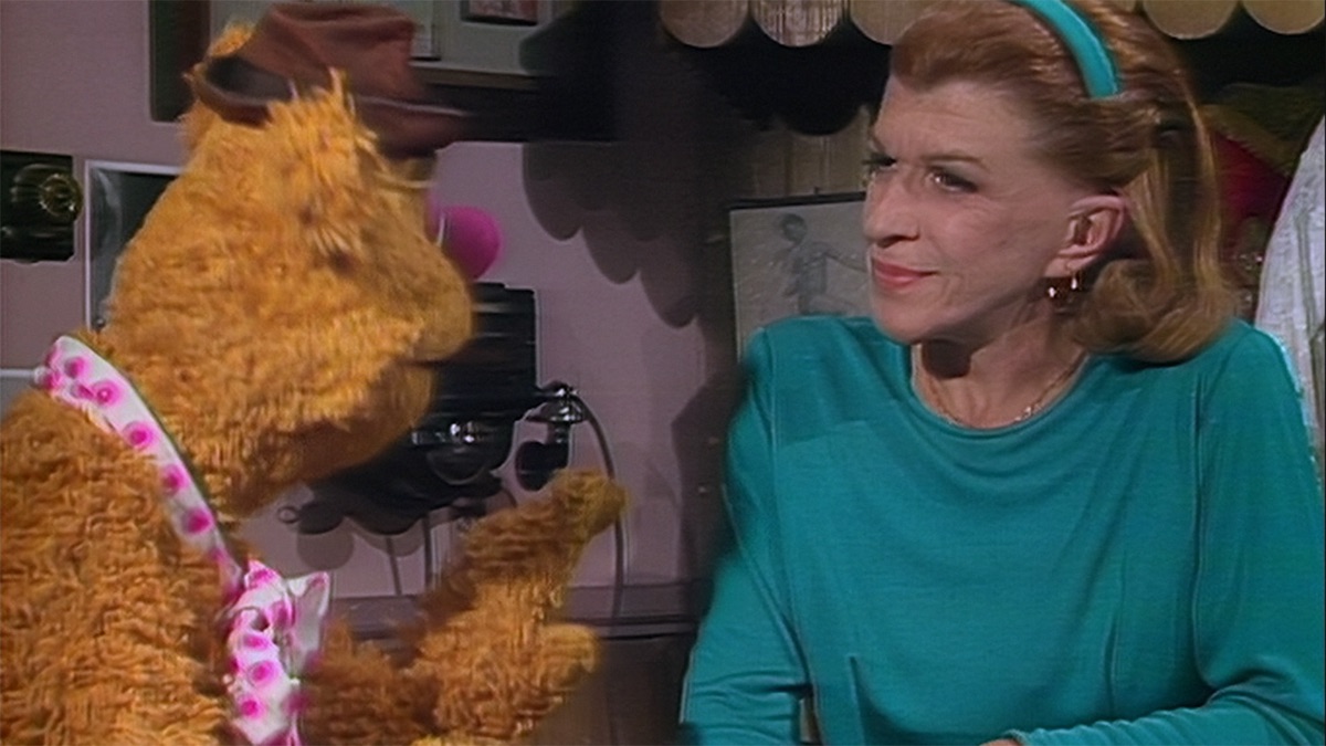 Guest: Nancy Walker - The Muppet Show (Series 2, Episode 6) - Apple TV (OM)