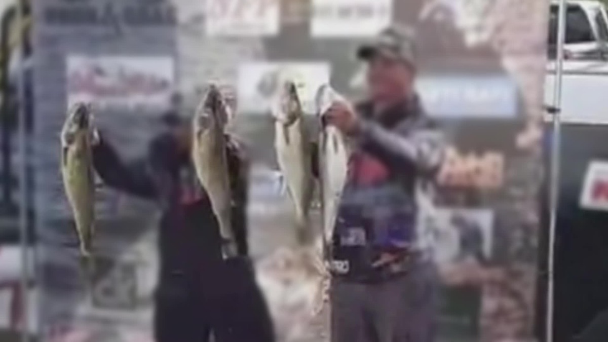 The Parent Slap - Neighborhood Wars (Season 5, Episode 2) - Apple TV