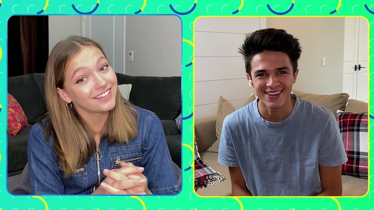 Sleepover – Duck Duck Poop - Group Chat With Annie and Jayden (Season 1 ...