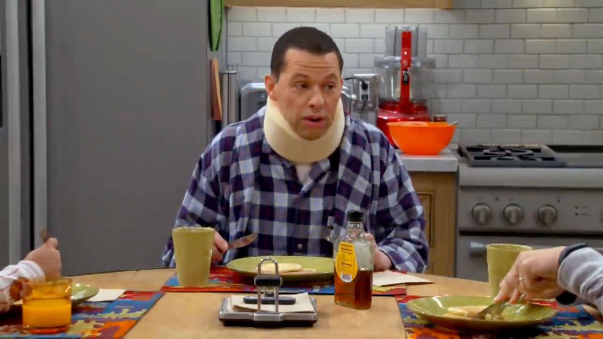 ‎Lyndsey Memantul - Two and a Half Men (Season 12, Episode 9) - Apple ...