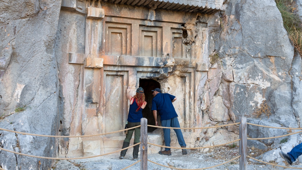 ‎City Underground - Hunting Atlantis (Series 1, Episode 3) - Apple TV (BR)