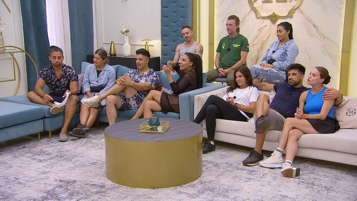 Episode 29 - Hotel VIP (Season 1, Episode 29) - Apple TV