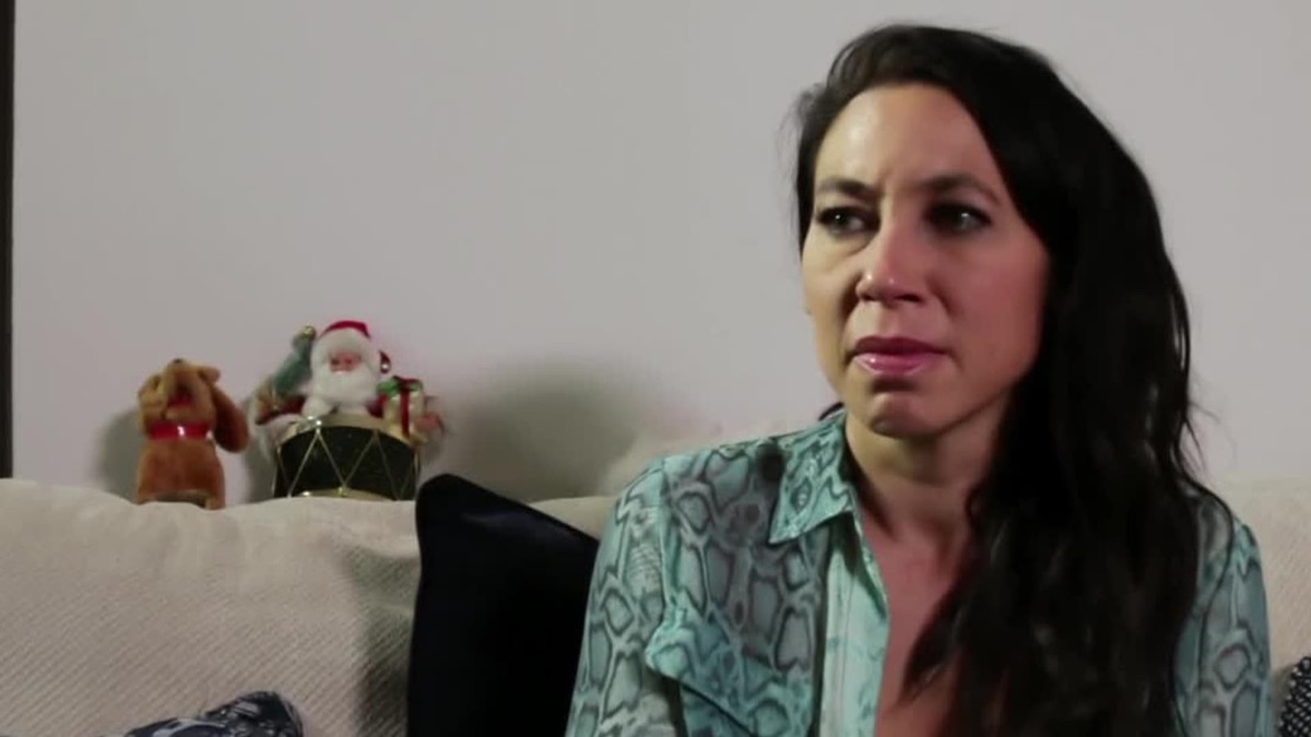 Giantess Attack vs Mecha Fembot - Apple TV (UK)