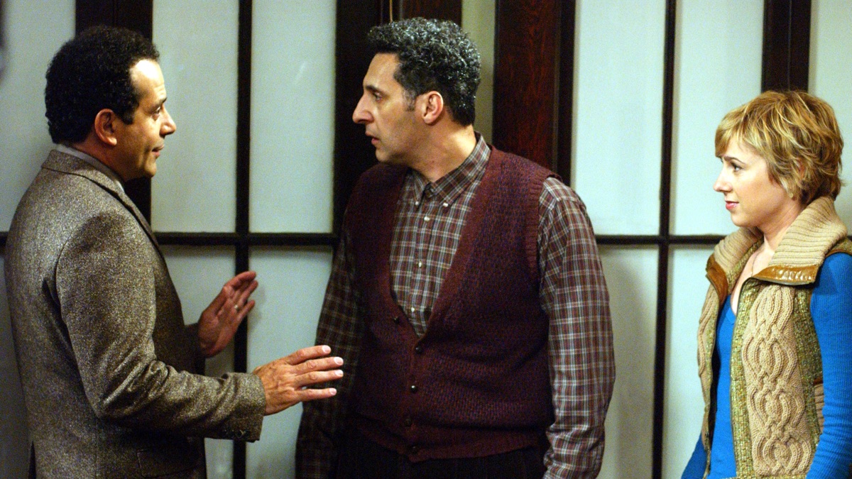 ‎Mr. Monk Goes Home Again - Monk (Series 4, Episode 2) - Apple TV (ES)