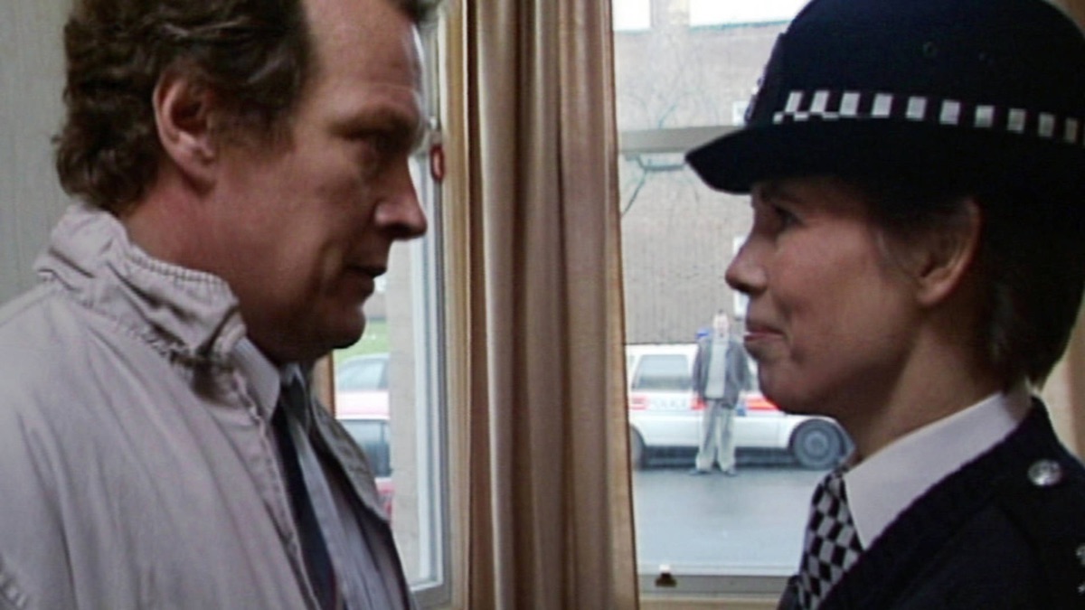 New Moves - The Bill (Series 11, Episode 25) - Apple TV (UK)