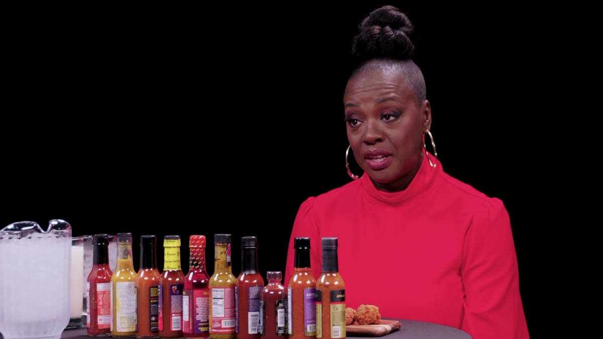 Viola Davis Gives a Master Class While Eating Spicy Wings - Hot Ones ...