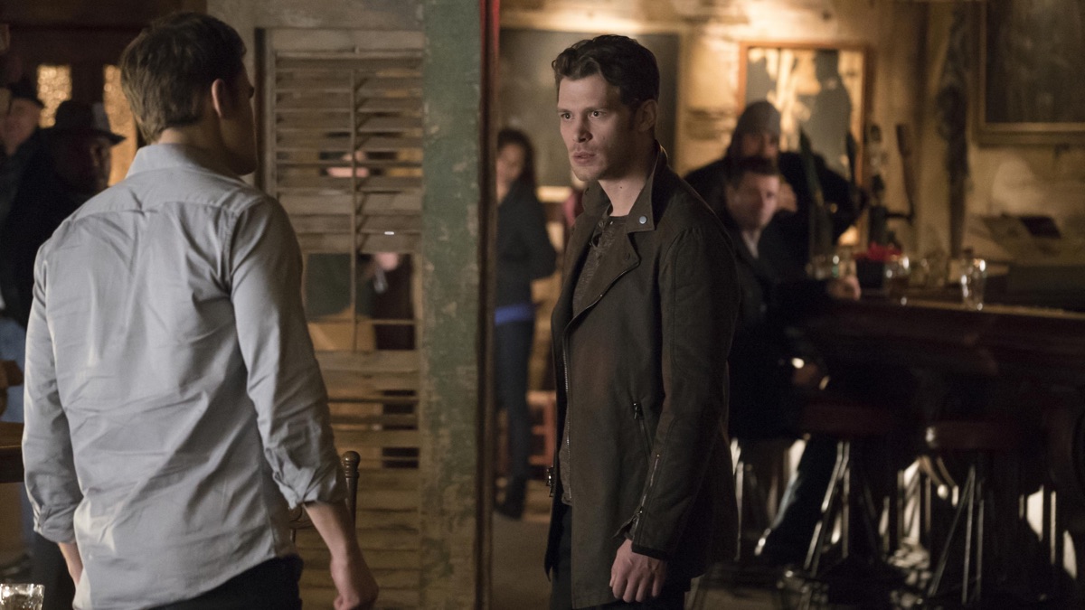 ‎Moonlight on the Bayou - The Vampire Diaries (Series 7, Episode 14 ...