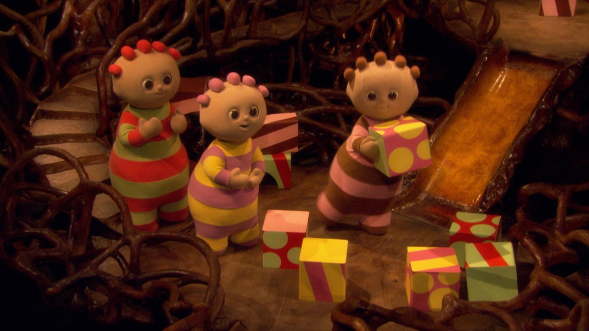 Fall Down Ball - In the Night Garden (Series 2, Episode 45) - Apple TV (UK)