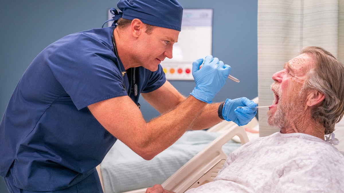 Welcome to St. Denis - St. Denis Medical (Season 1, Episode 1) - Apple TV