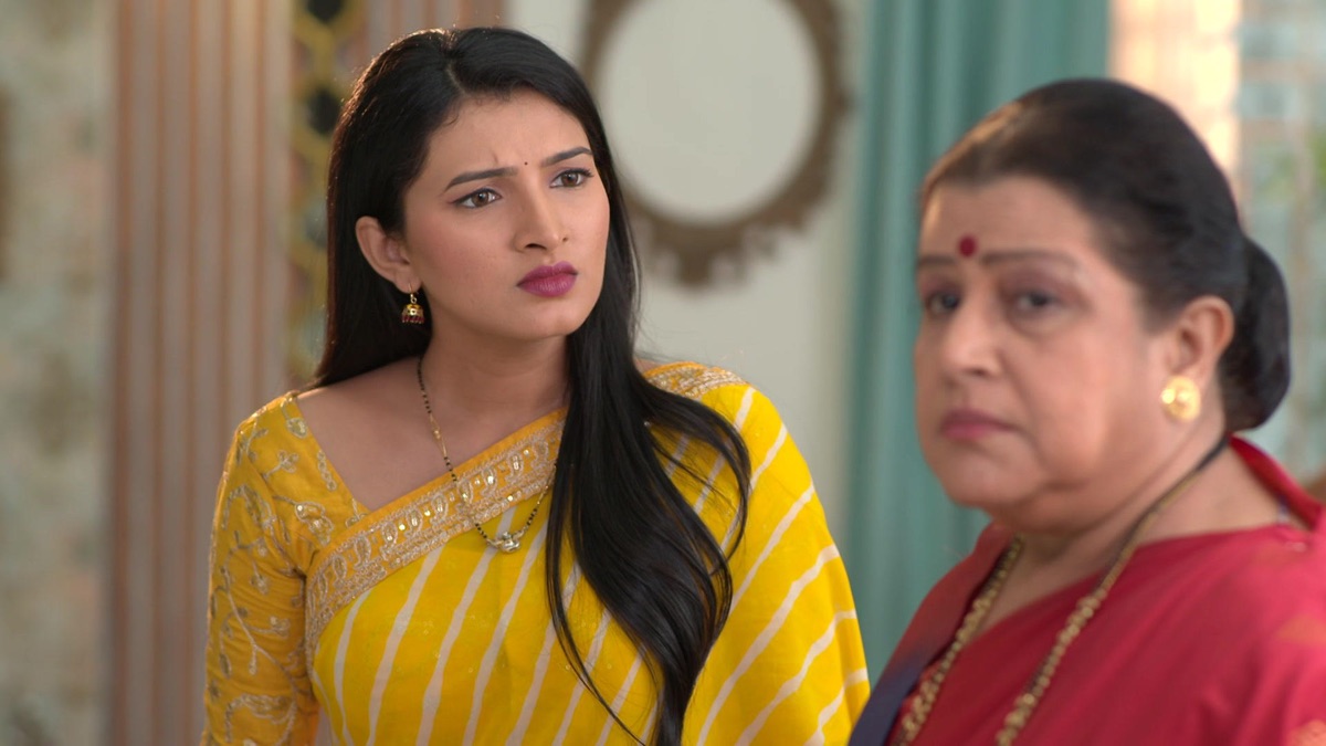 Sumitra Laments Janaki's Absence - Gharo Ghari Maatichya Chuli (Season 1, Episode 271) - Apple TV