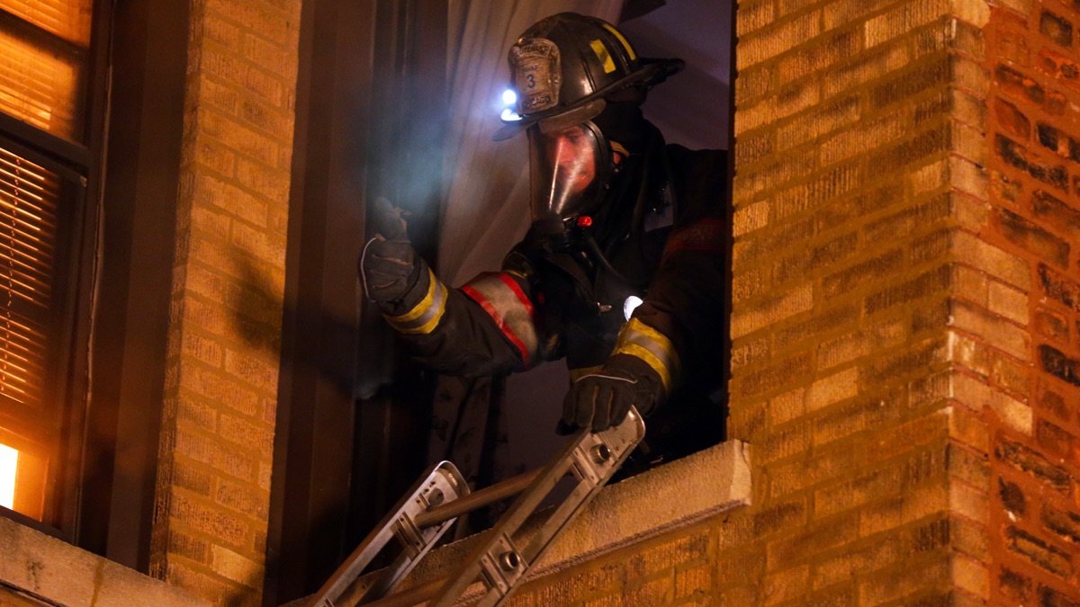 ‎Así No - Chicago en llamas (temporada 2, episodio 10) - Apple TV (CO)