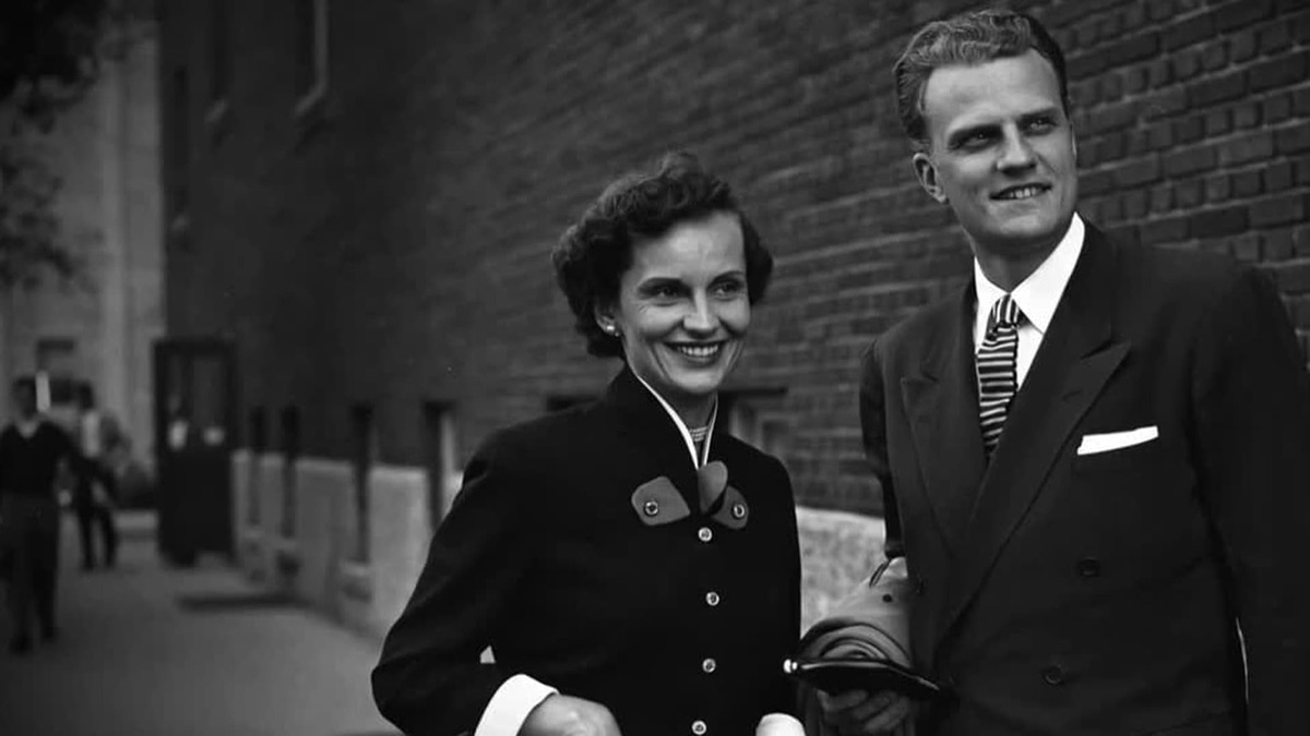 Billy Graham: The American Pastor - Apple TV