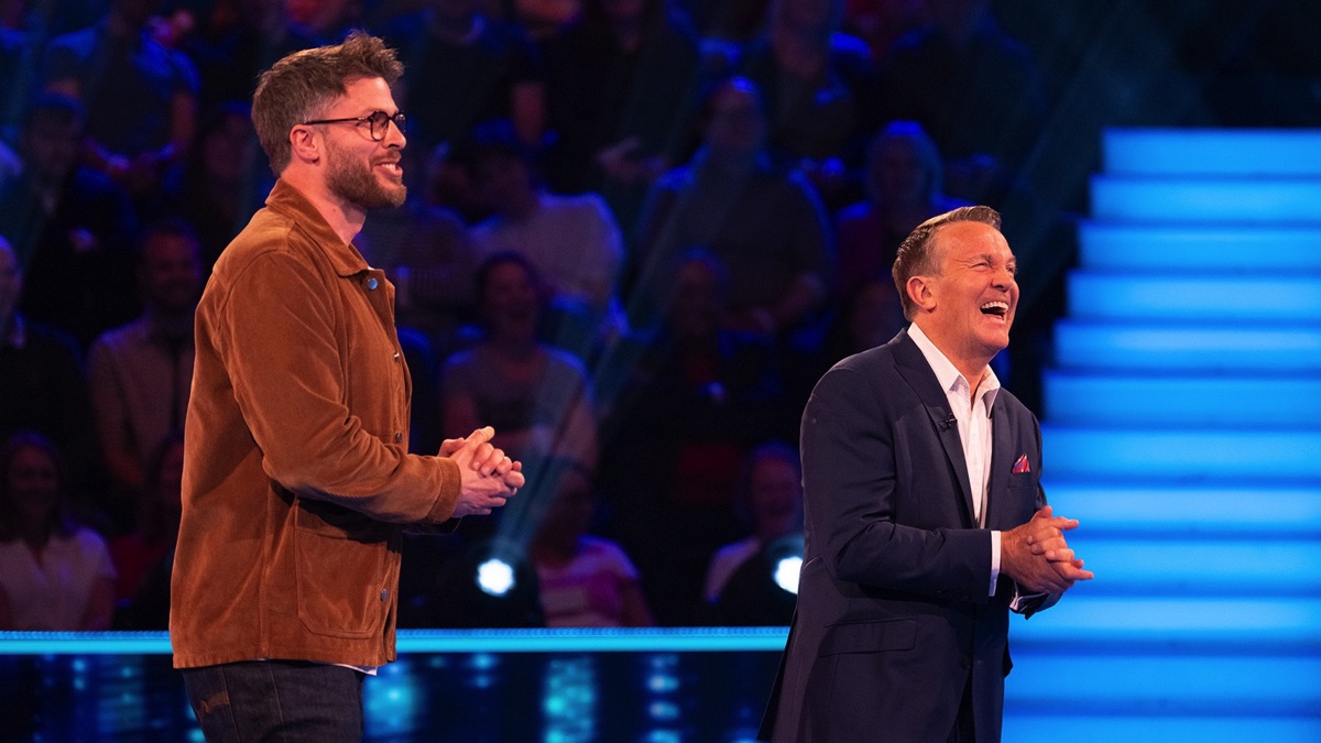 Celebrity Special - Beat the Chasers (Series 6, Episode 3) - Apple TV (UK)